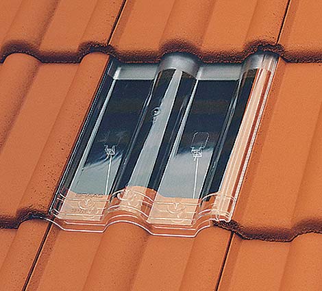 Prezentare produs Tigla transparenta BRAMAC - Poza 2