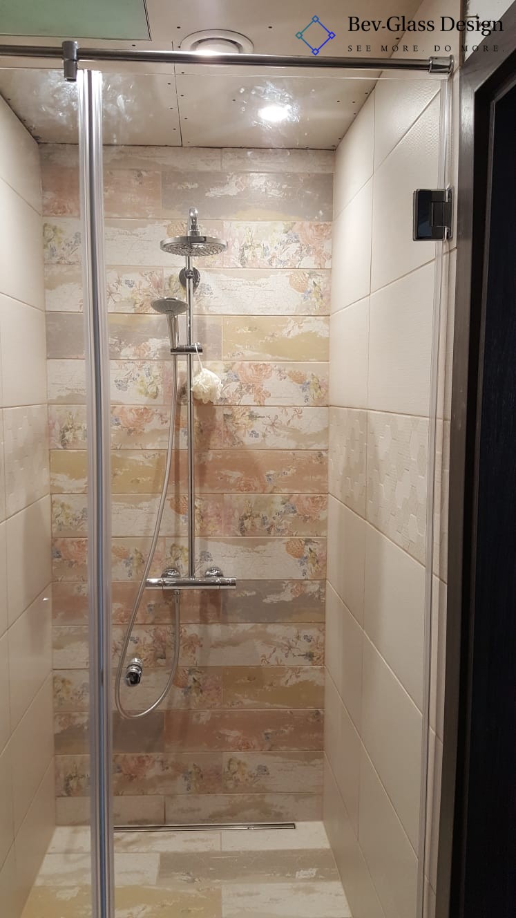 Cabine de dus din sticla pentru baie rezidentiala Bev Glass Design de ...