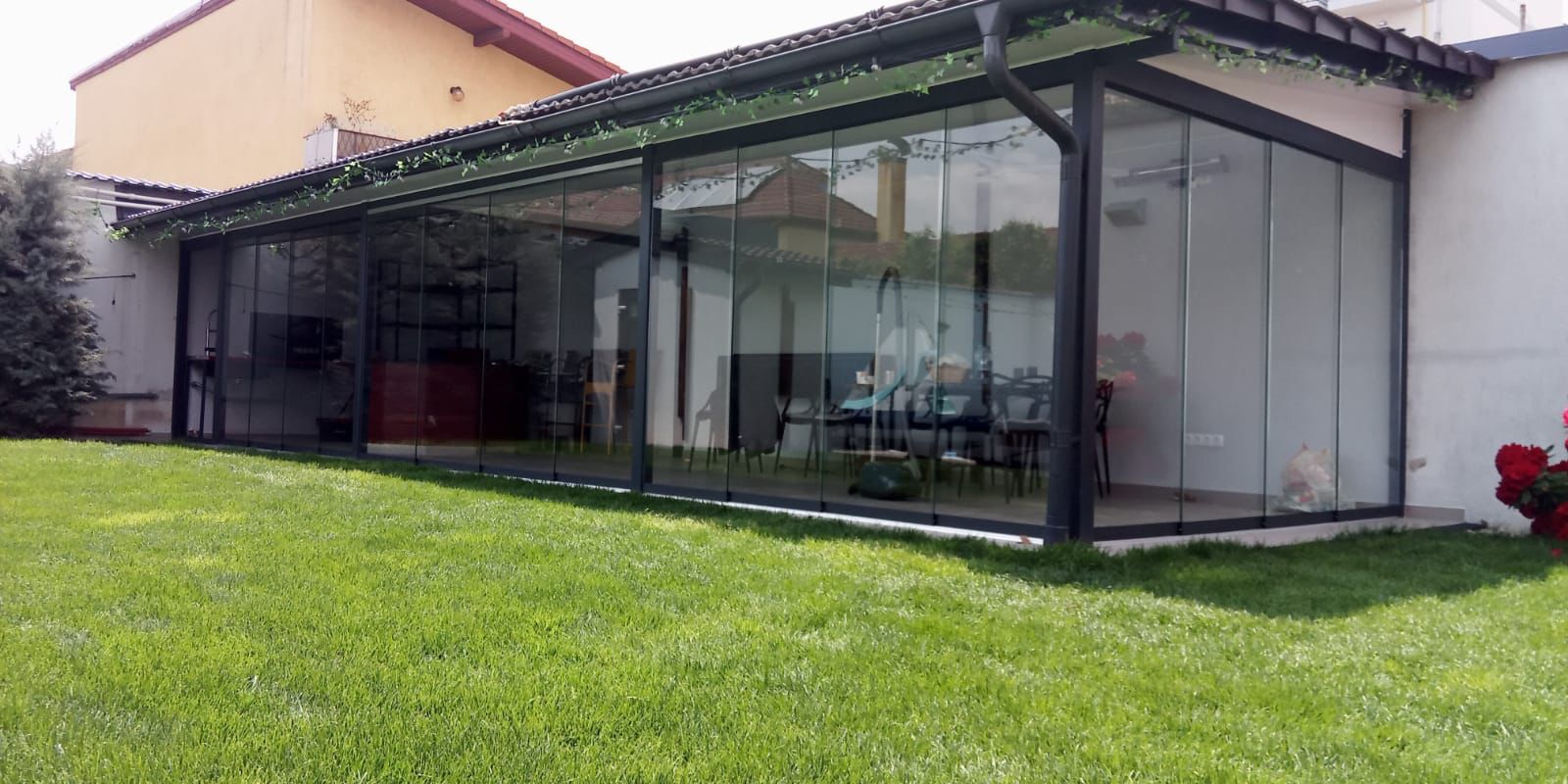 Inchideri terase si balcoane cu sticla securizata Ralf Corporation de ...