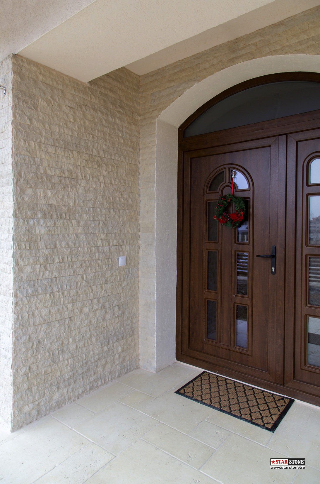 Exemple de utilizare Piatra decorativa pentru placari interioare sau ...