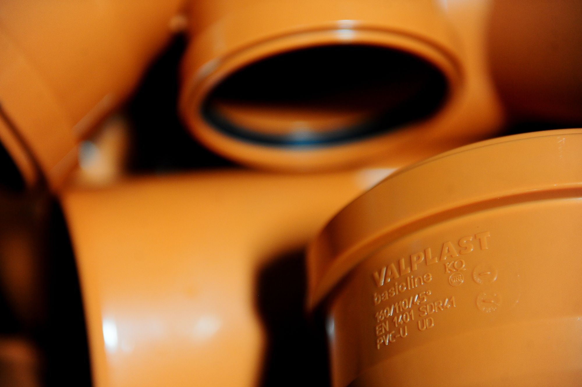 Tevi si fitinguri din PVC pentru canalizare exterioara VALPLAST INDUSTRIE