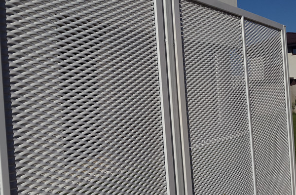 Garduri metalice din tabla expandata GRIRO