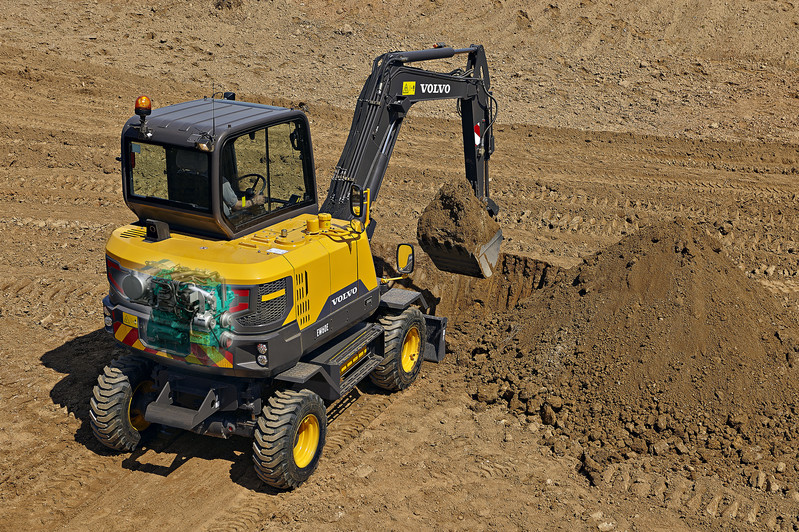 Utilajul Volvo EW60E este alegerea potrivită pentru operaţiuni productive