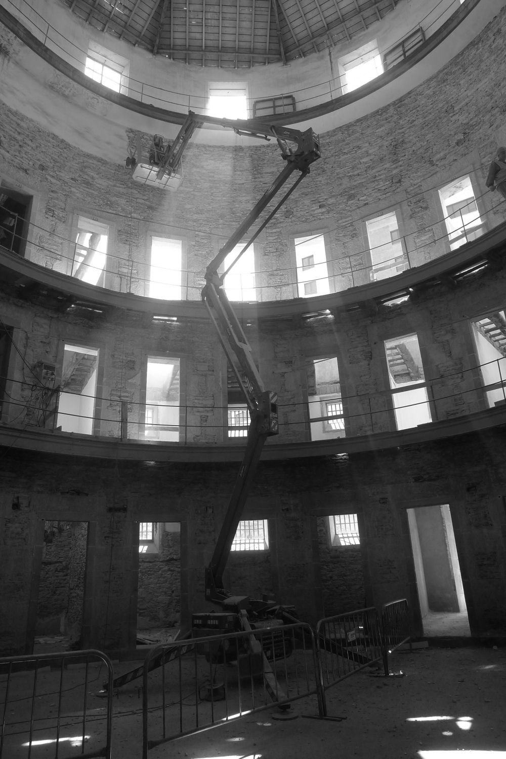 Transformarea in Centru Cultural a fostei inchisori din Lugo, Coruna ...