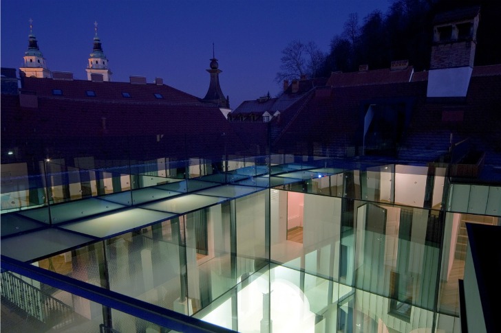 Cladire istorica in stil baroc din Ljubliana renovata pentru a gazdui ...