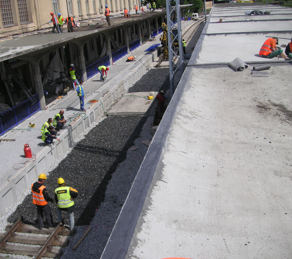 Stabilizarea pietrei sparte cu MC-Ballastbond, MC-Bauchemie