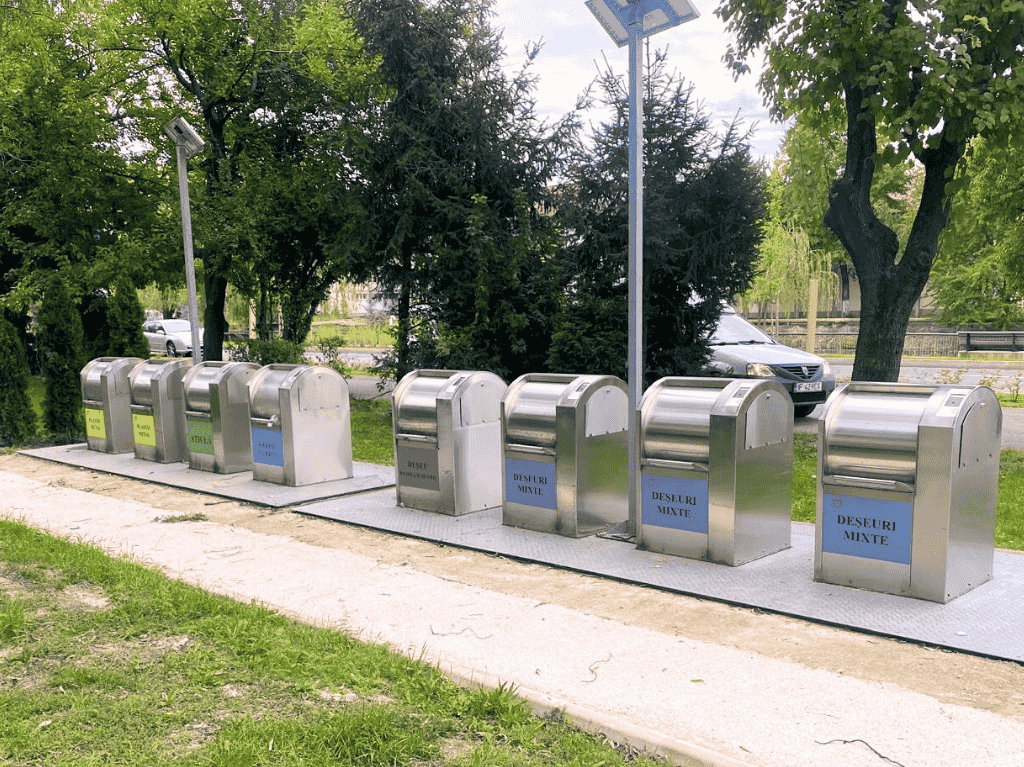 Platforme îngropate pentru colectarea selectivă a deșeurilor în Baia ...
