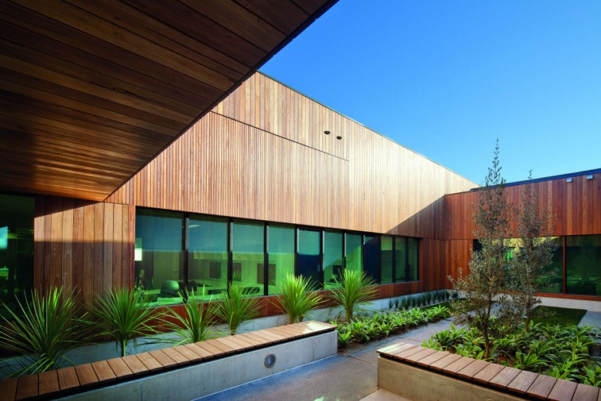 Complexul medical din Victoria, refugiu pentru cei suferinzi de boli ...