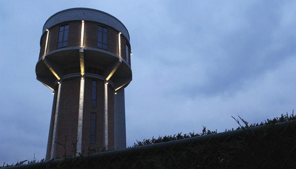 Turn de apa transformat intr-o locuinta moderna