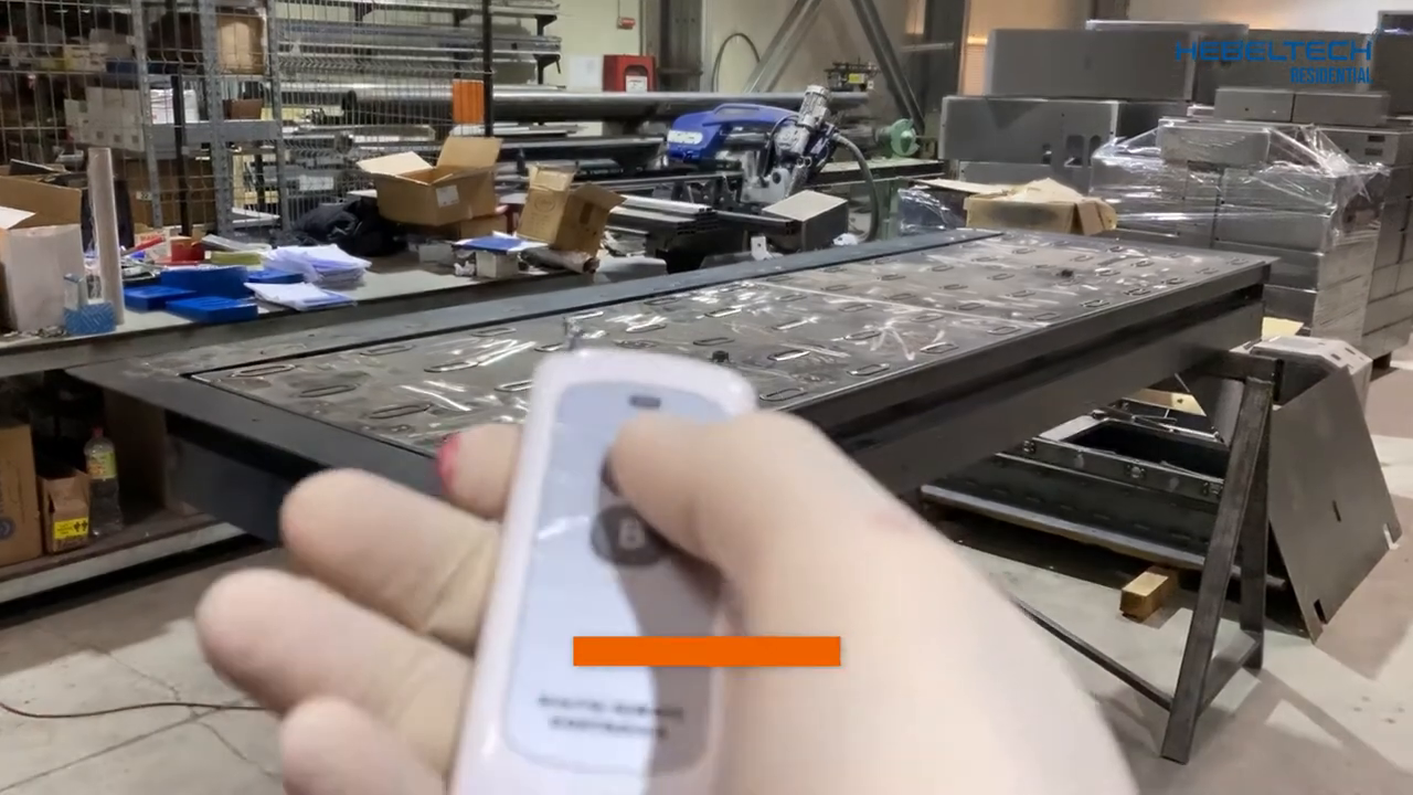 Video Chepeng batant electric, capac beci, cu doua usi laterale ...